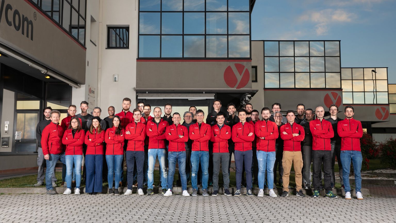 Work with us - YCOM | Advanced Technology